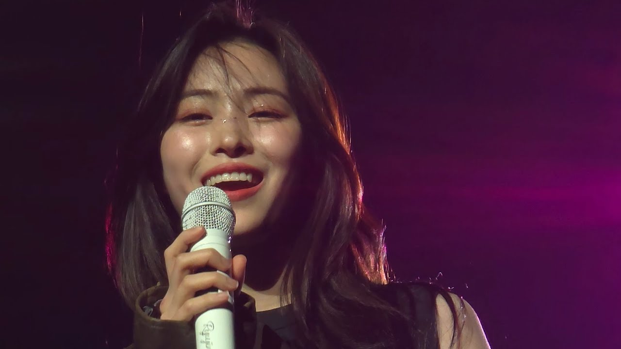 240623 ITZY 있지 RYUJIN 'RUN AWAY' SOLO STAGE FRONT ROW FANCAM NEWARK ...