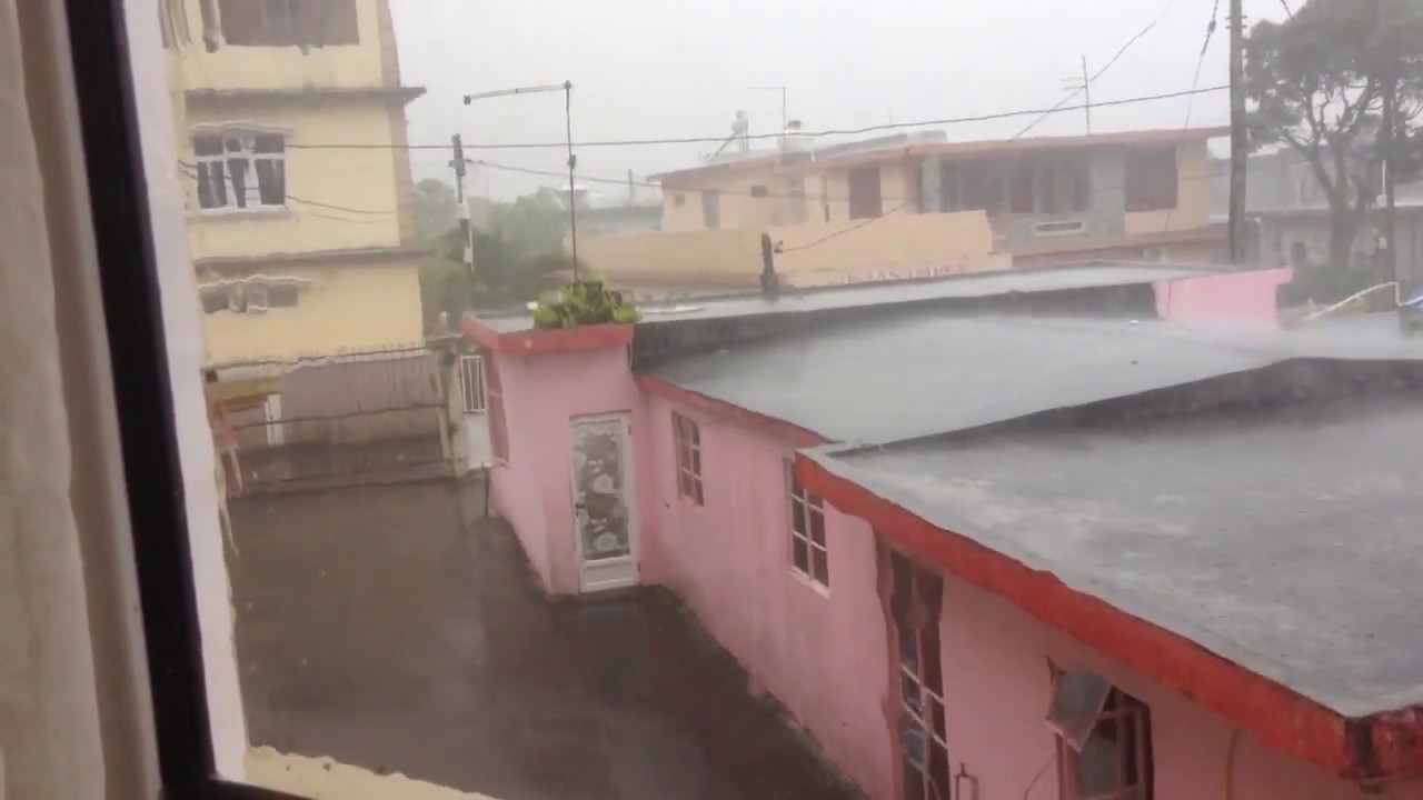 Mauritius cyclone warning class 1 - YouTube