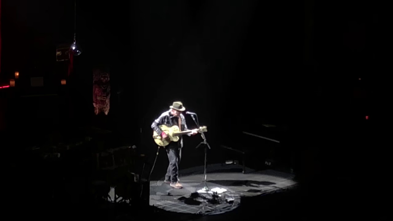 Neil Young - Angry world - YouTube