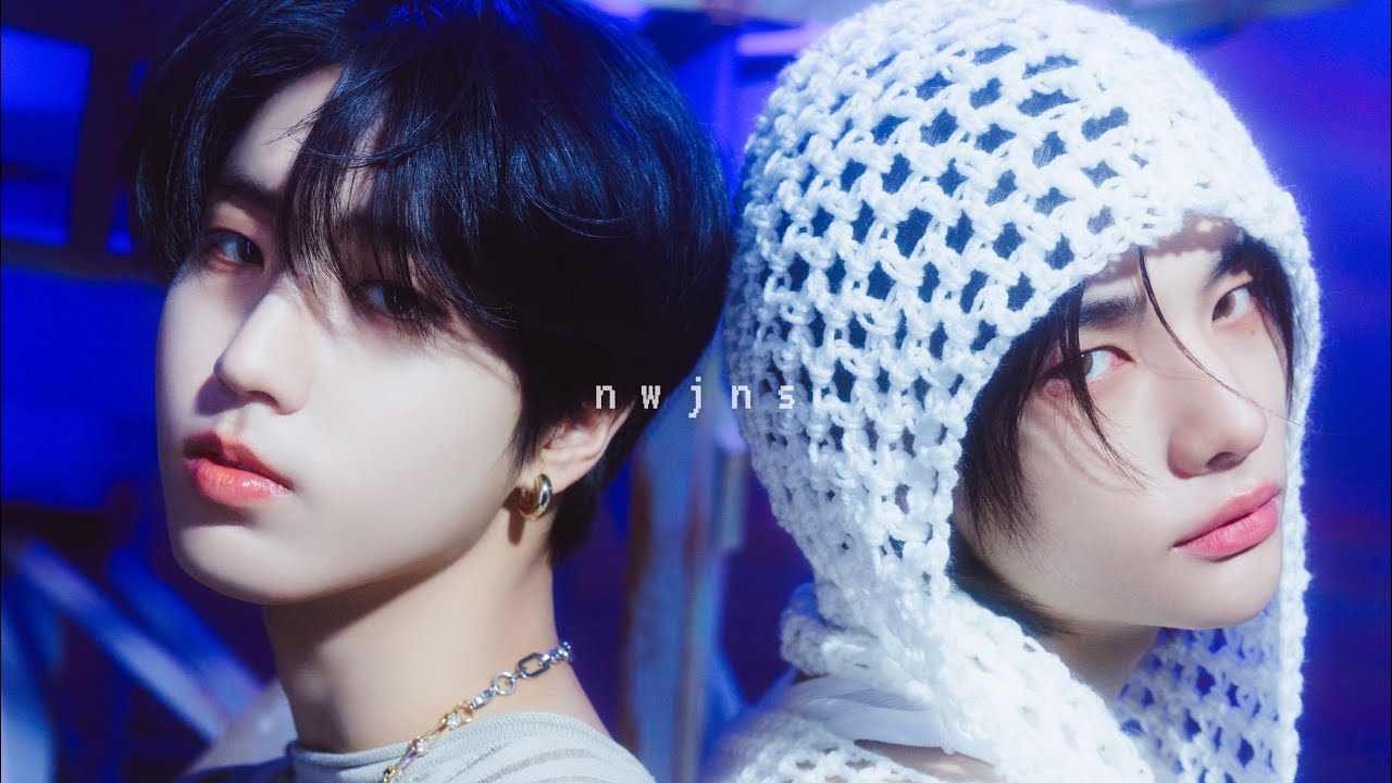 Stray Kids • LALALALA [sped up] - YouTube