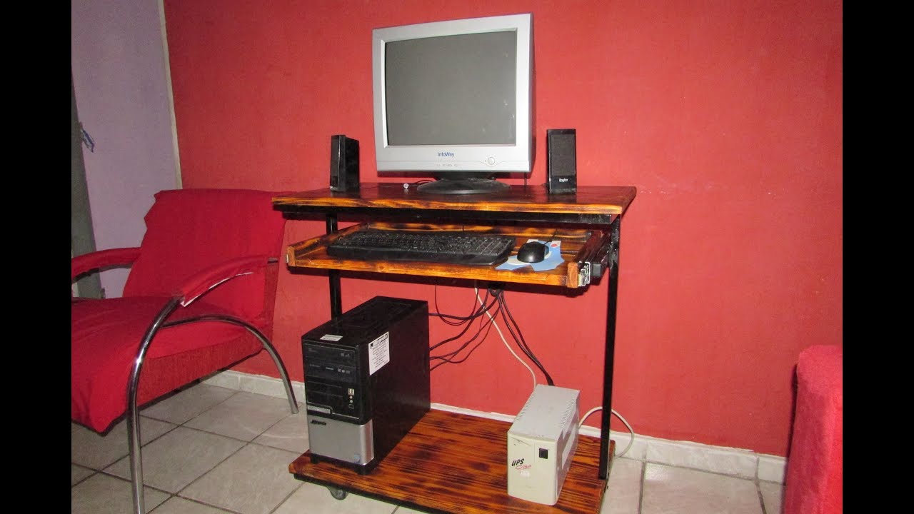 Mesa para computador de pallets ( Pallet computer table ) - YouTube