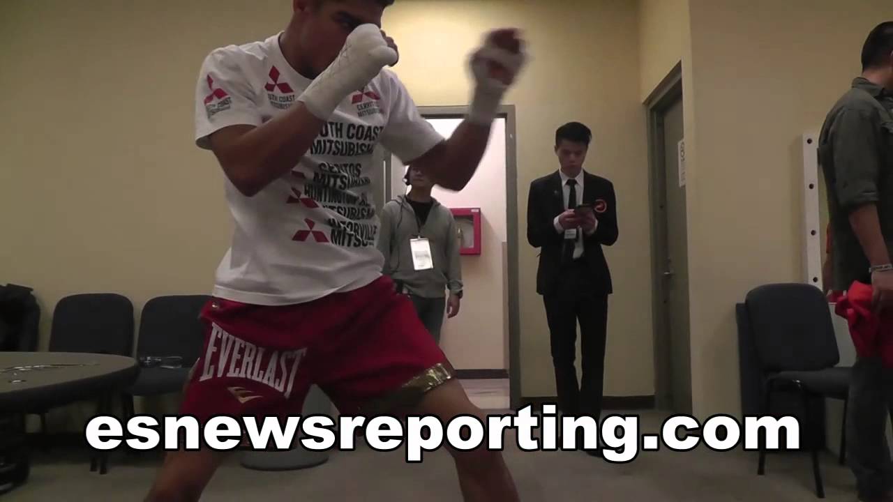 Exclusive: Behind The Scenes esnews boxing - YouTube