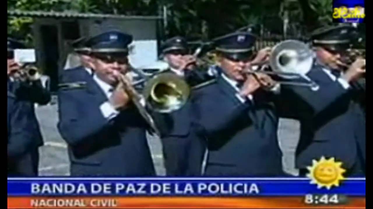 BANDA DE PAZ PNC EL SALVADOR "MANBO" MES CIVICO 2009 - YouTube