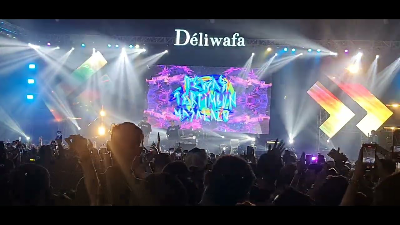NDX AKA - Tewas Tertimbun Masa Lalu | Live at Deliwafa fest surabaya ...