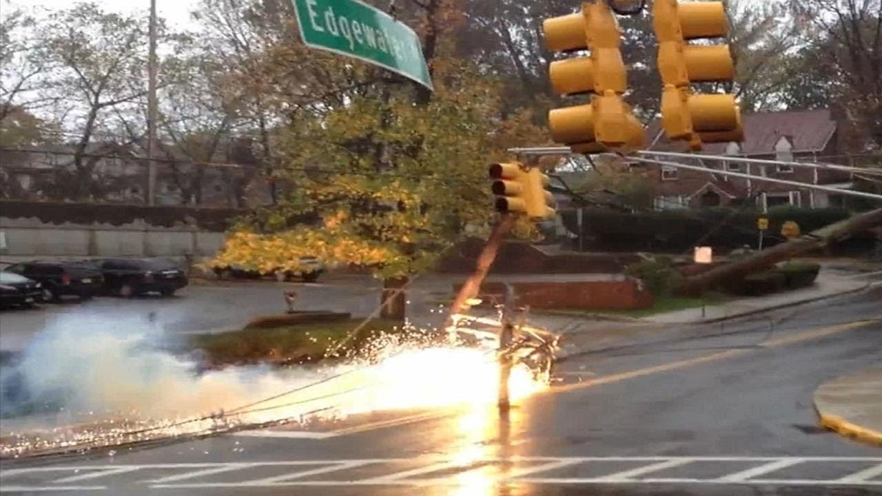 Explosiones Eléctricas - Top 10 🔴 - YouTube