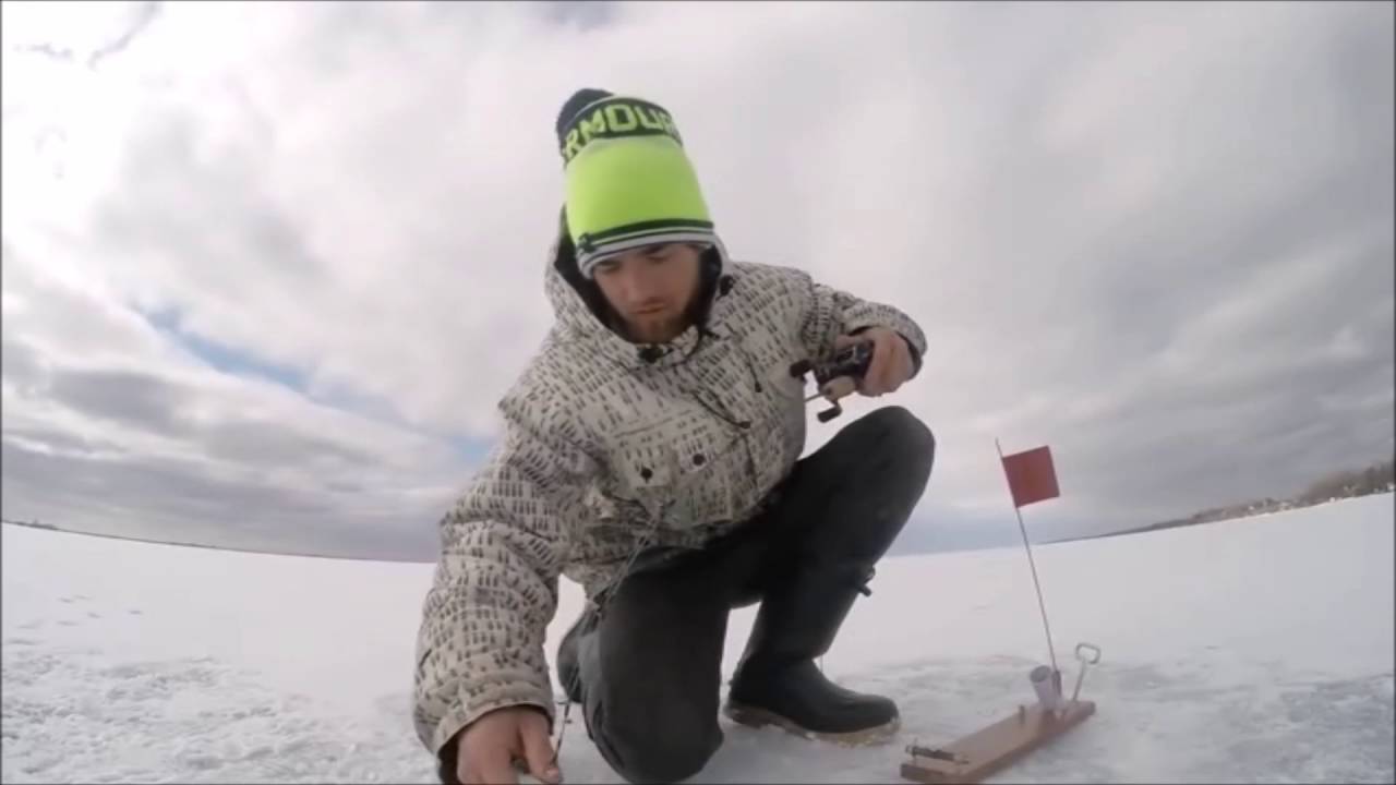 HT Enterprises ice rigger MONSTER Pike - YouTube