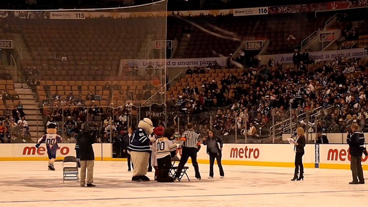 Mascots Playing Musical Chairs at TML practice - YouTube