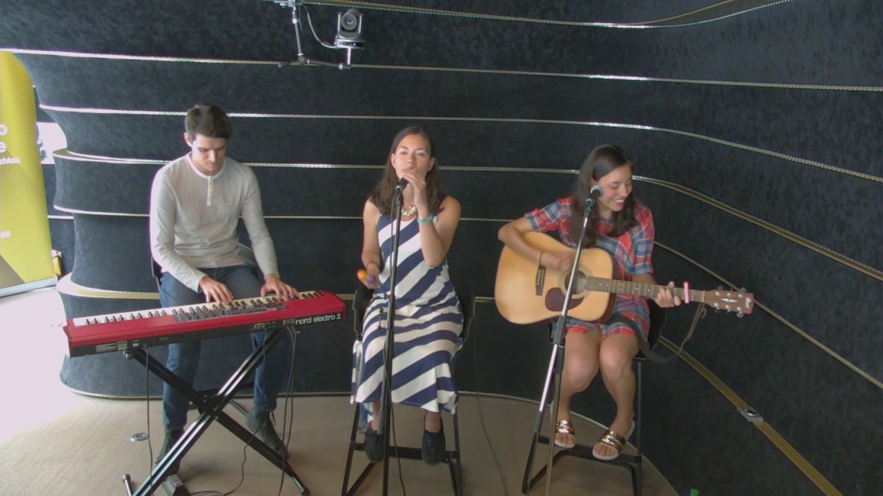 20 Minutes: Radio Wave Studio Session - YouTube