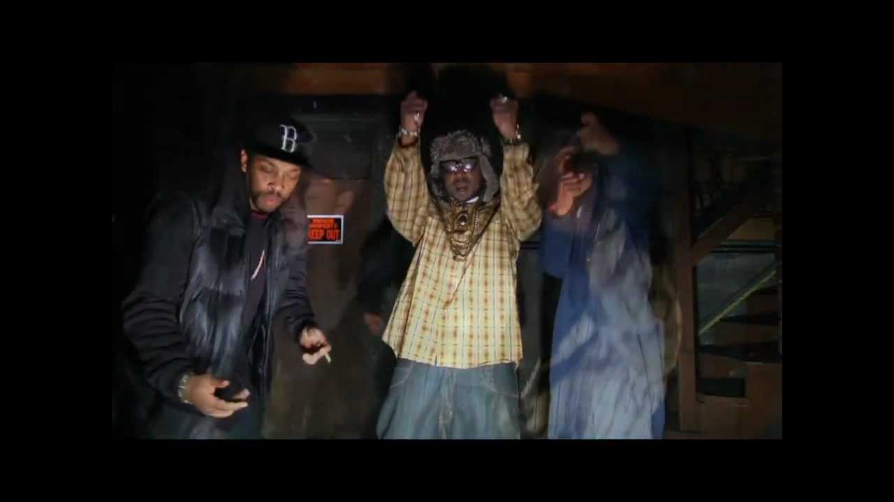 Mic. Menace Duck When I Bust freestyle (Official Video) - YouTube