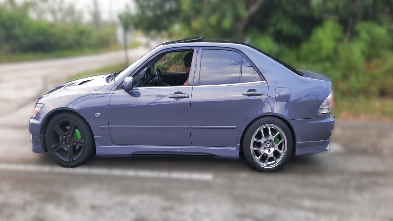 Drifting My Friends Toyota Altezza (Super Fun) - YouTube