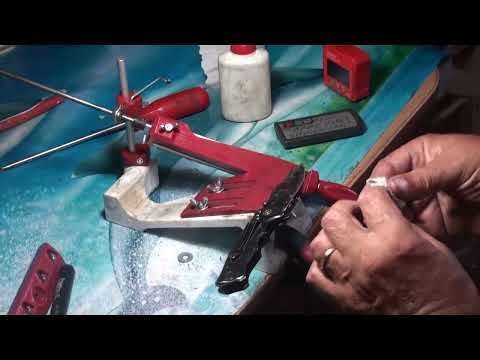 Китайская реплика полуавтоматического ножа BOKER. Сталь 420, аналог российской 40*13.Заточка.