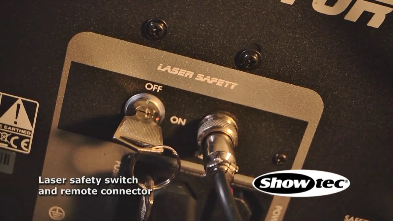 Showtec Dominator - YouTube