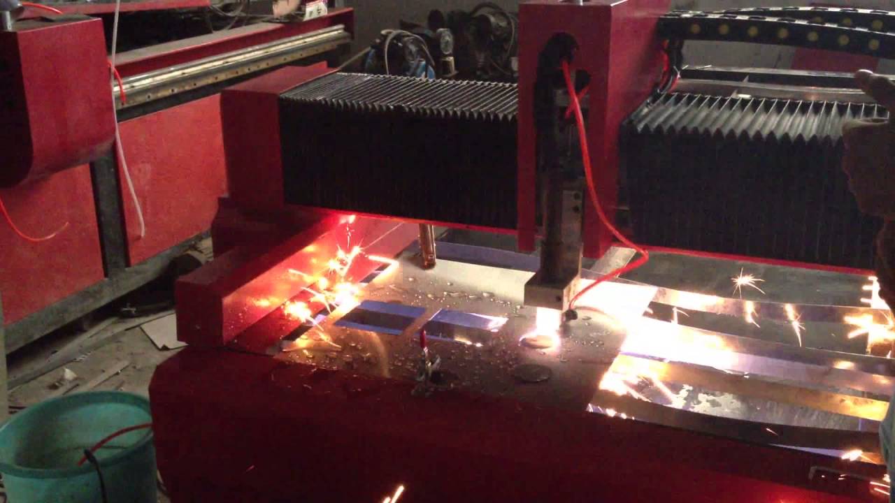 desktop plasma cutter cutting Stainless steel TD-1530 - YouTube