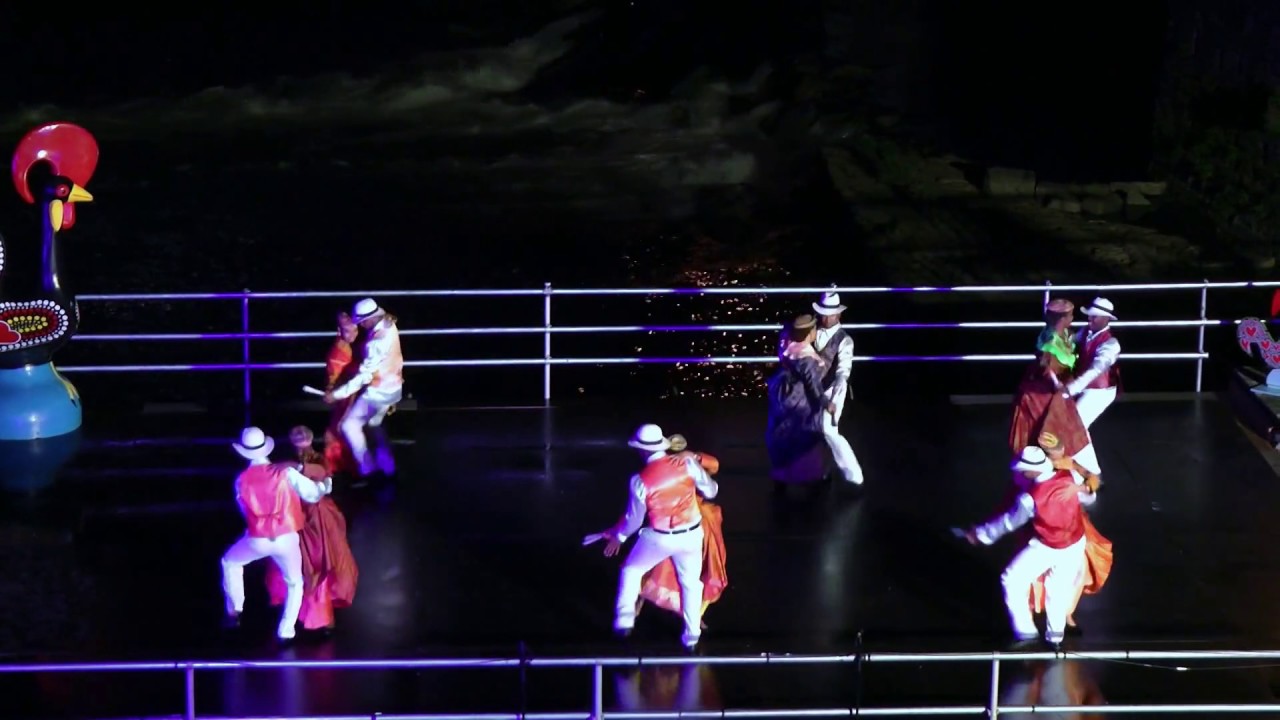Martiniquese folk dance: Mazurka - YouTube