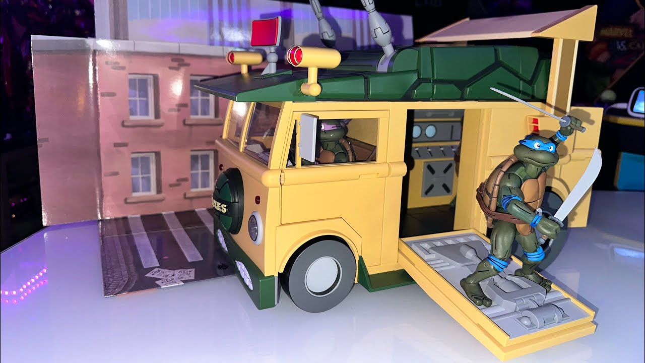 Reviewing The Turtle Van by @neca as well as the TMNT Turtles in ...