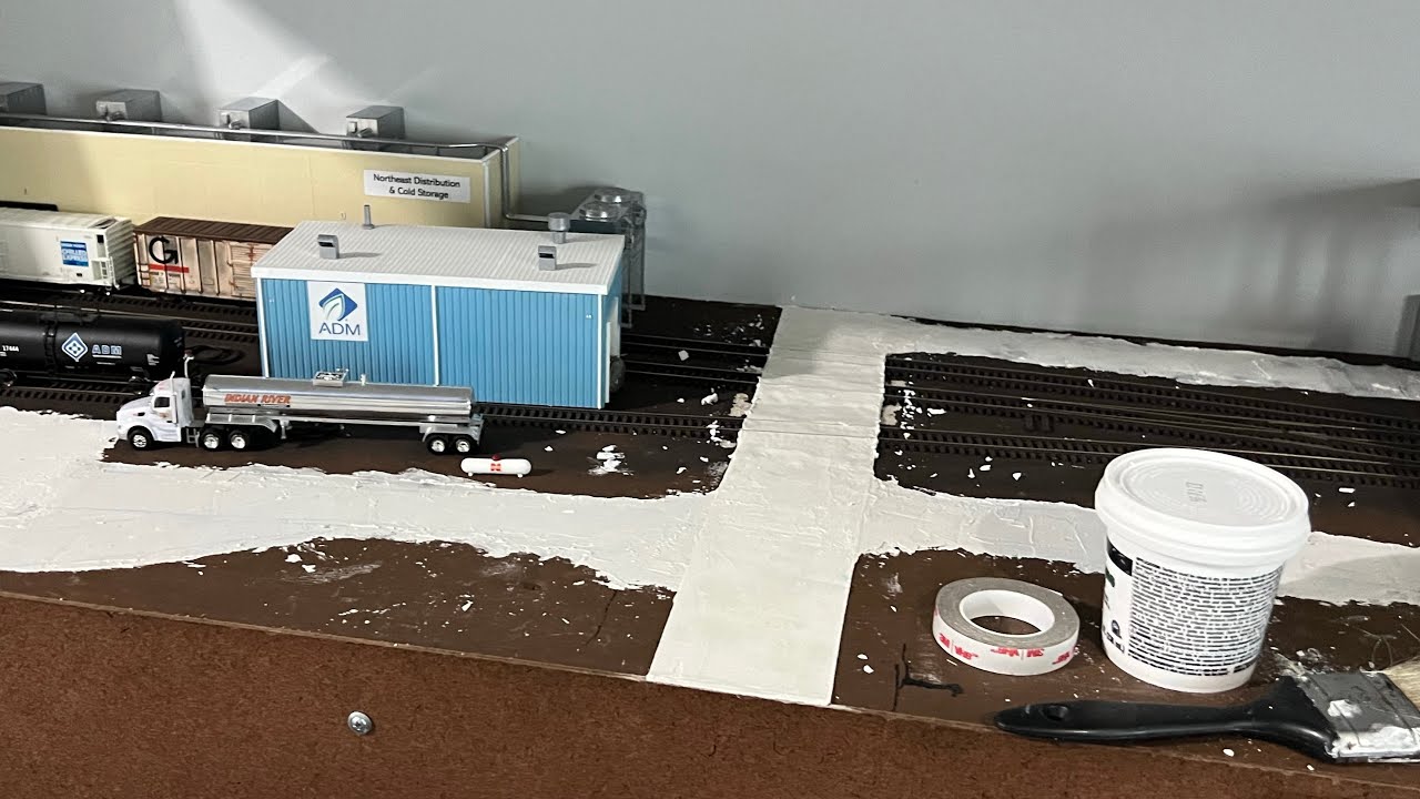 Making Roads for the 12'x20" HO Shelf Layout - YouTube