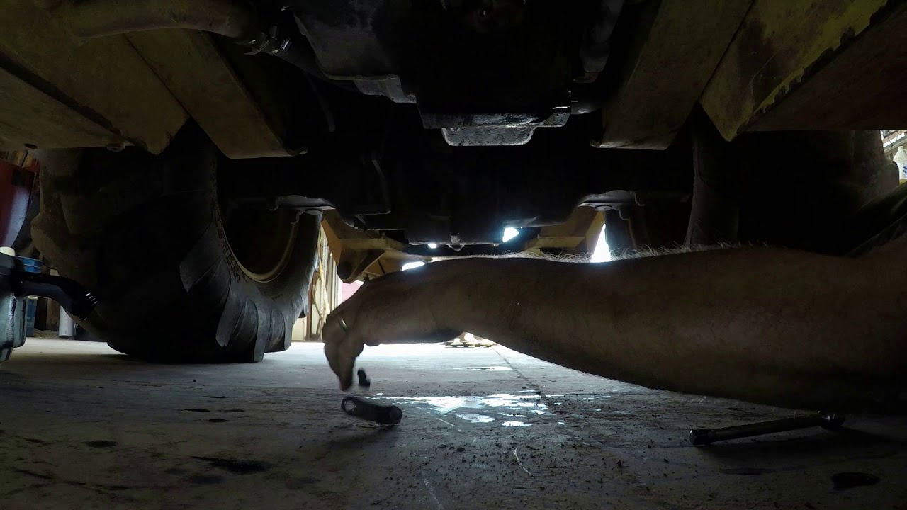 Servicing the backhoe. #b95 #digginok #backhoeman #MBGA - YouTube