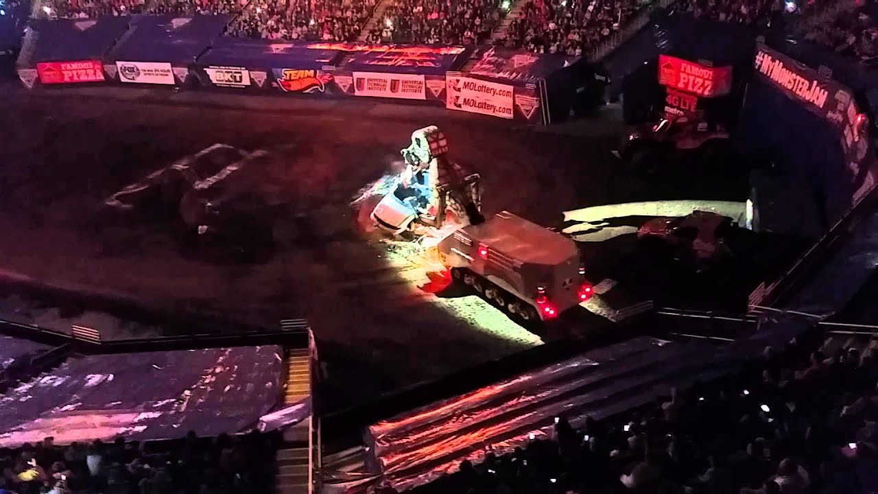 Monster Jam - Car eating - YouTube