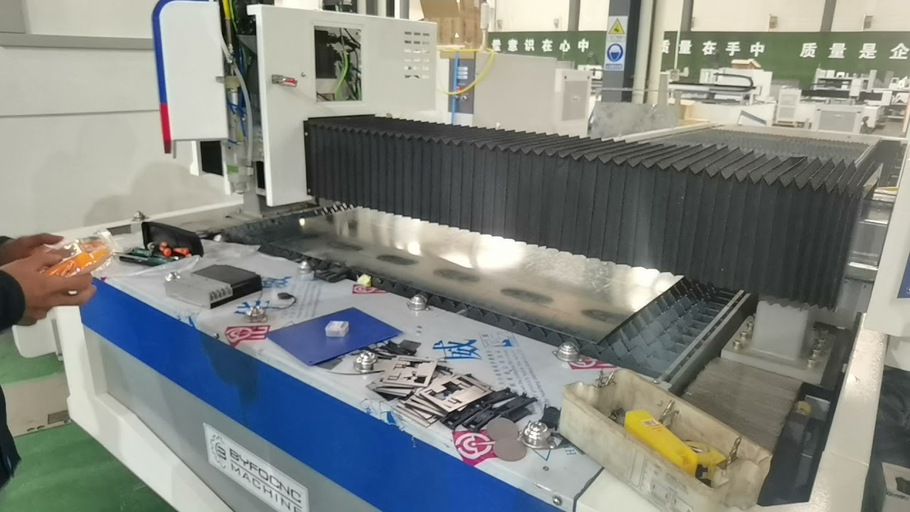 CNC Fiber Laser Cutter for HVAC Ductwork - YouTube