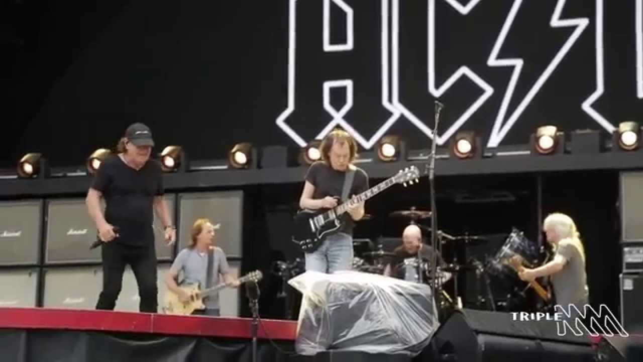 AC/DC - Dirty Deeds Done Dirt Cheap (Sound check, Sydney 2015) - YouTube