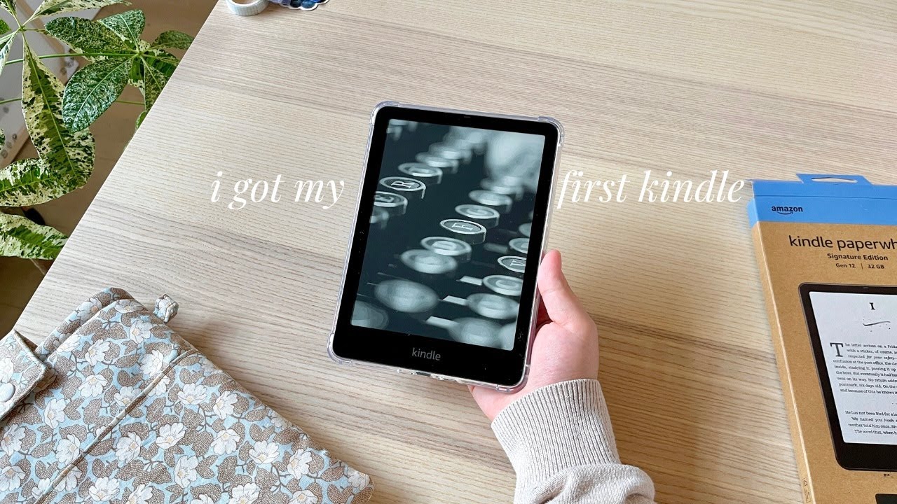 my first kindle | cozy unboxing, setup, & deco - YouTube