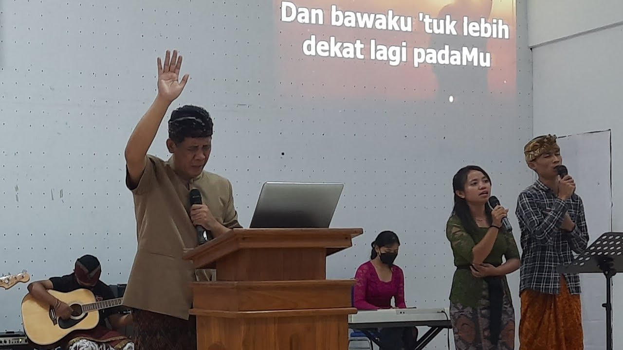 IBADAH CAPEL STTII BALI - YouTube