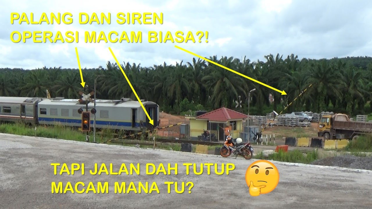 Jalan Ditutup, Tapi Lintasan Rata Genuang Masih Beroperasi? - YouTube