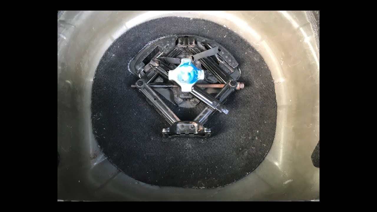 How To Assemble & Disassemble a Jack On 2011–2019 Ford Explorers ...