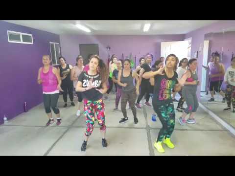 Zumba "Cumbia pajaro loco" by The Zisters - YouTube
