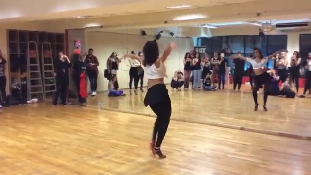 Salsa Ladies Styling by Stella - Sombra Loca (Gilberto Santarosa) - YouTube