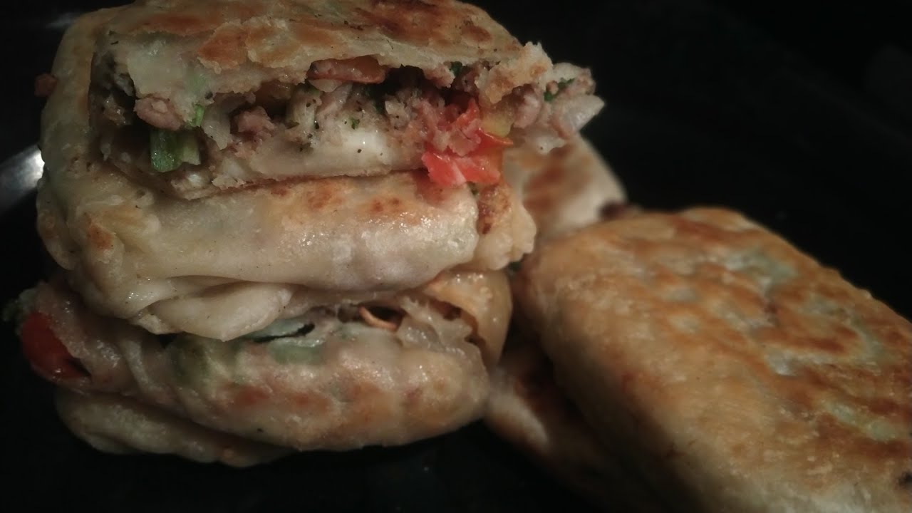 Mutabbaq Recipe ||Famous Saudi Street Food - Foodie Nuts - YouTube