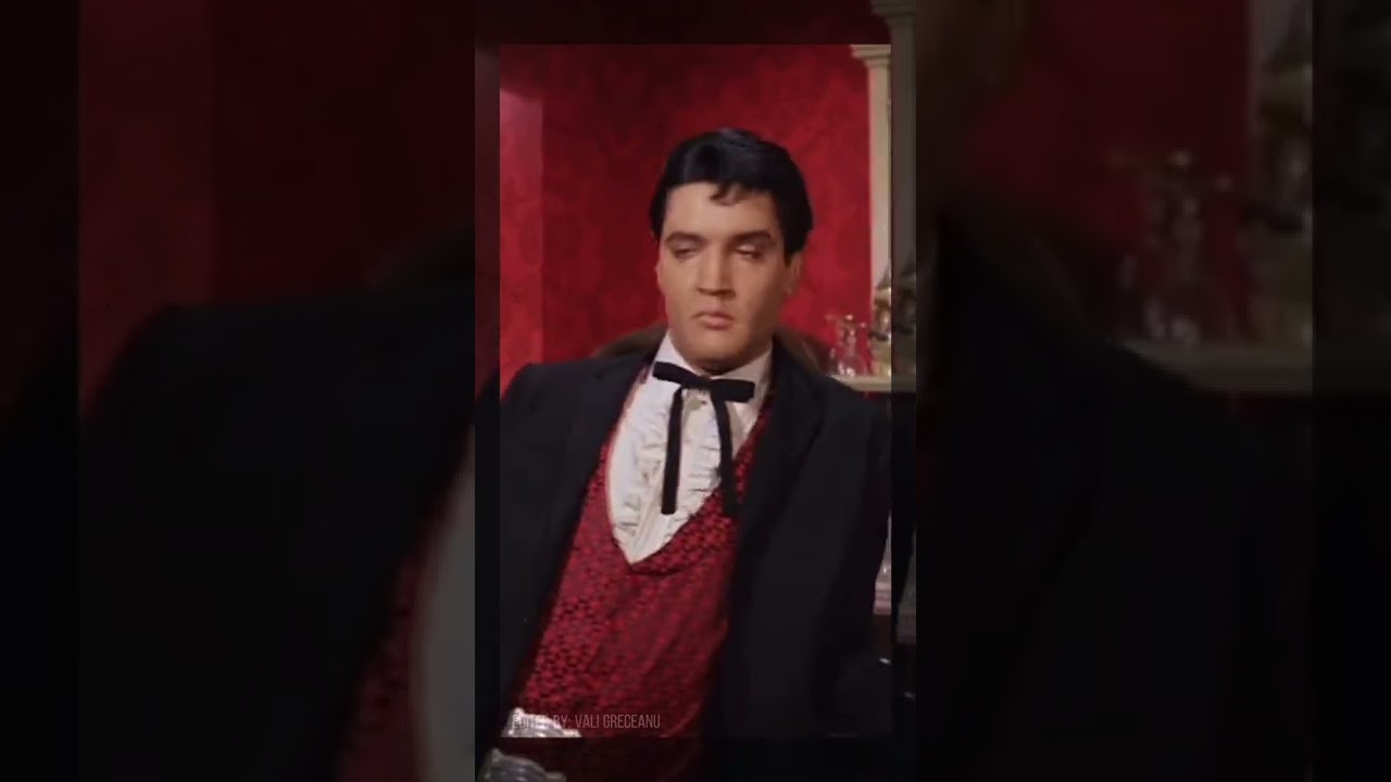 Elvis funny scene 😁 - YouTube