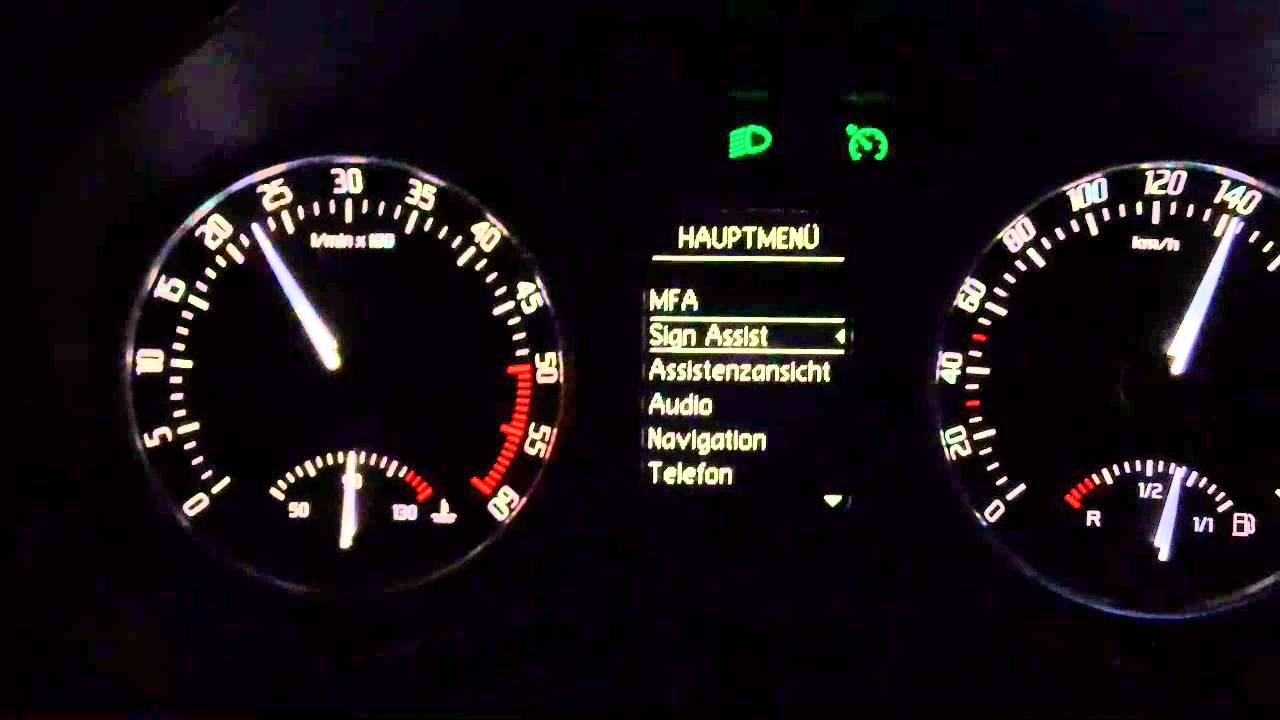 Lane Assist / Spurhalteassistent Skoda Octavia 1z - YouTube
