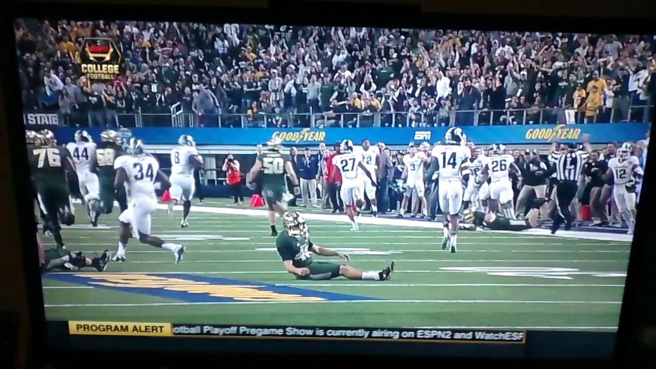 Baylor kicker gets knocked out in Cotton Bowl game. - YouTube