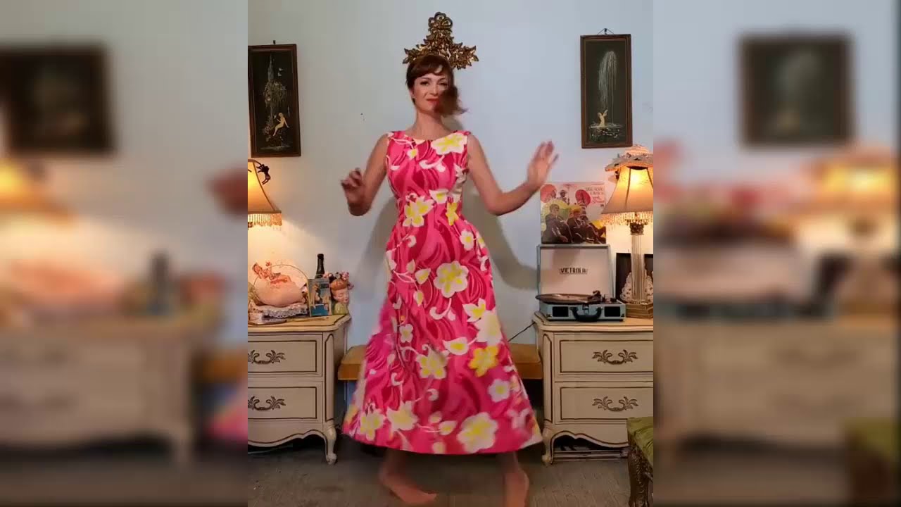 Dainty Rascal Dancing - YouTube