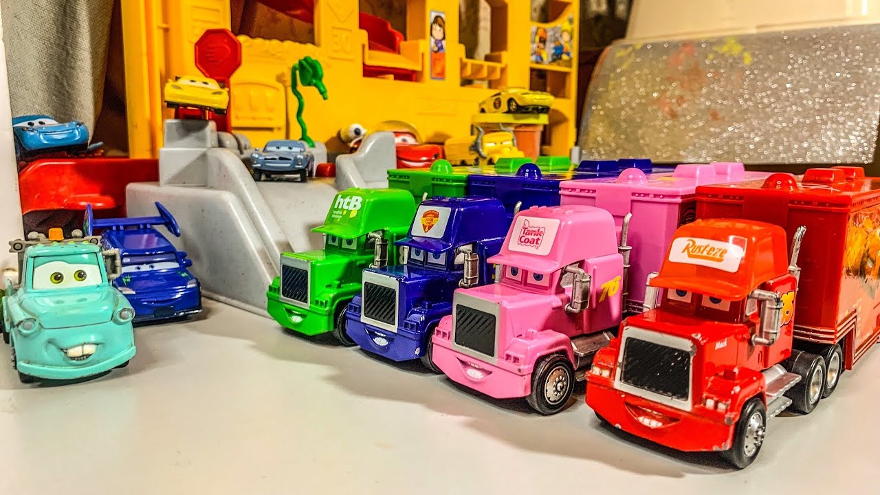 Disney Pixar Cars Lightning Mcqueen, Dinoco, Mater, Hudson, Axlerod ...