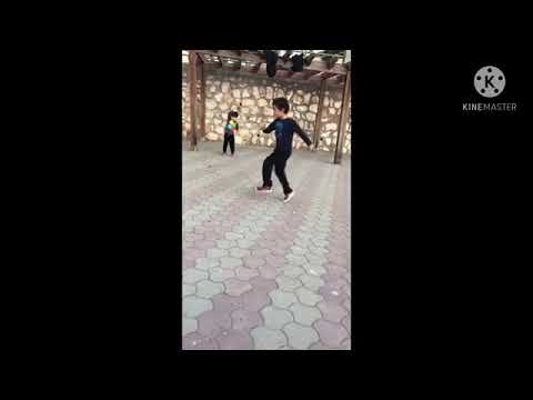 أدم و ياسين يمارسان الرياضة...Adam y Yassin están entrenando