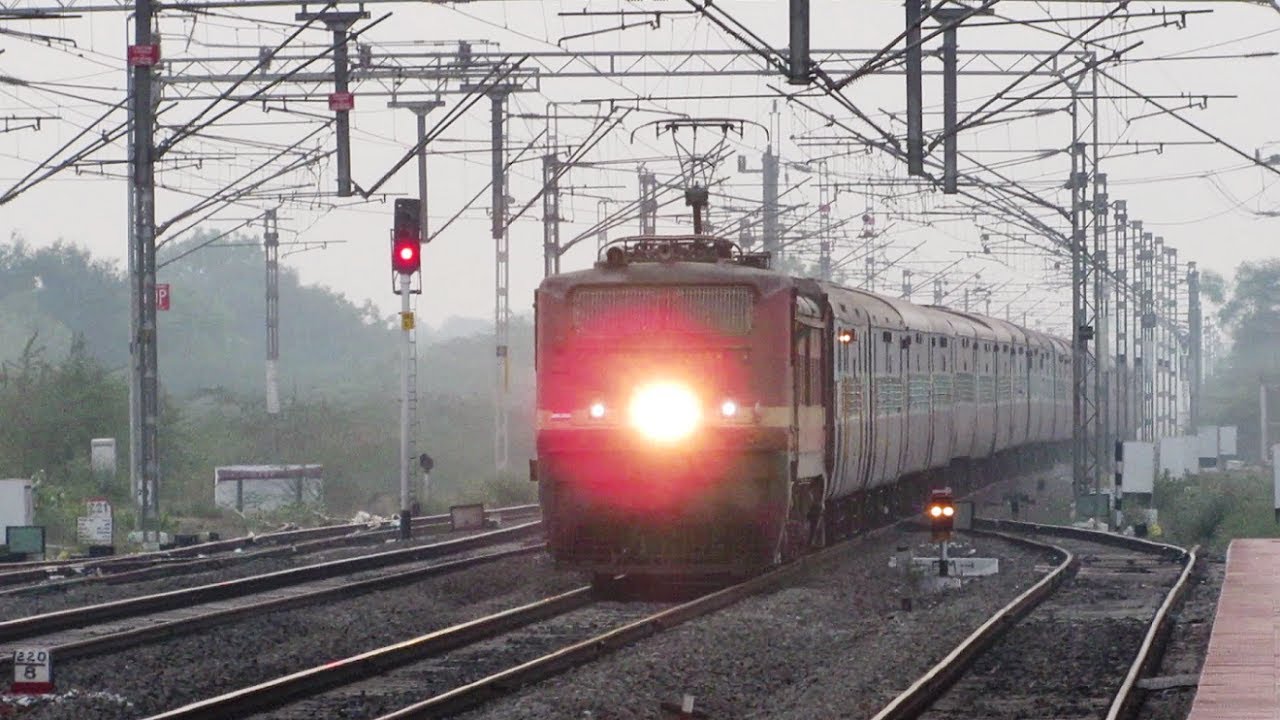 Melodious WAP4 Honking | 12130 Azad Hind Express - Indian Railways ...