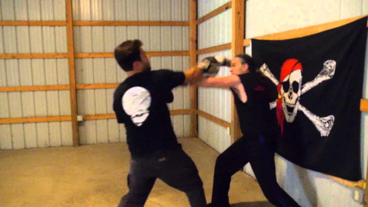 52 Blocks Training Day Pt.3: Wall Boxing Sparring - YouTube