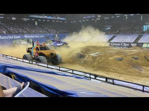 Monster Jam Baltimore 2021: Monster Mutt Dalmatian (GALAXY) Donut ...