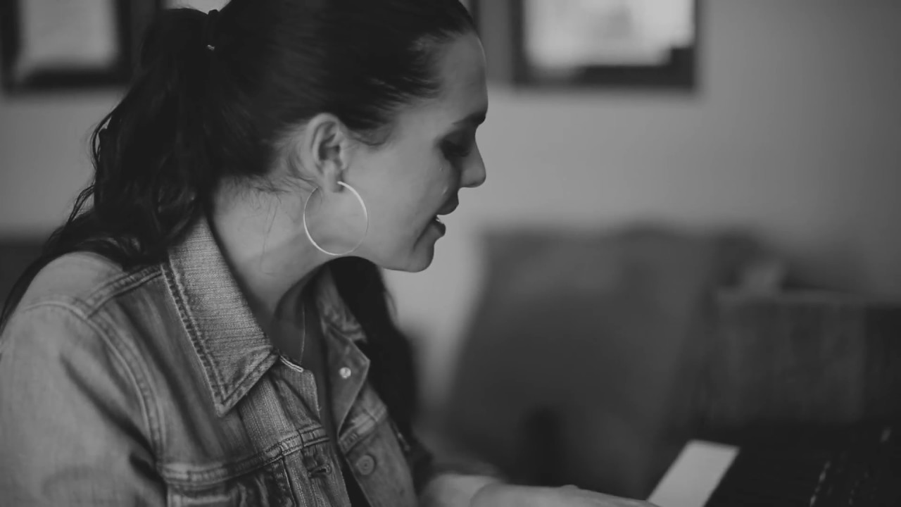 Renee Blair - Me Tonight (Acoustic/Keyboard) - YouTube