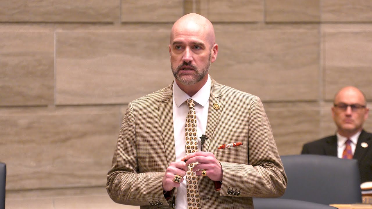 Missouri Sen. Greg Razer Speaks on Kansas City Parade Shooting - YouTube