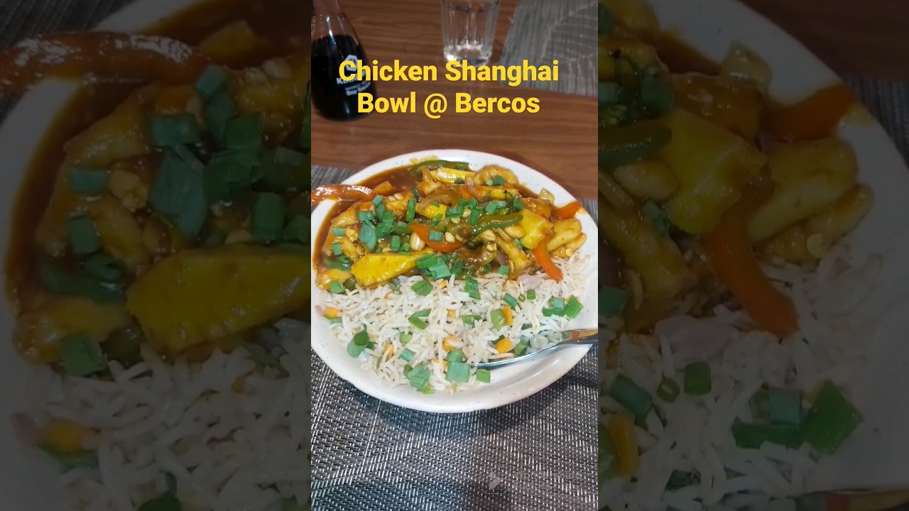 AWESOME!!!! YUMMYLICIOUS!!!! Chicken Shanghai Bowl @ Bercos Delhi - YouTube