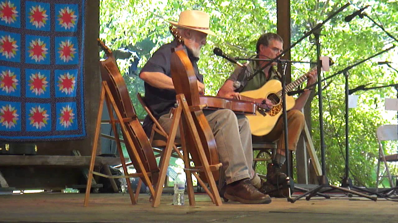 Don Pedi and Rob Hinson at Fiddlers' Grove 2013 - YouTube