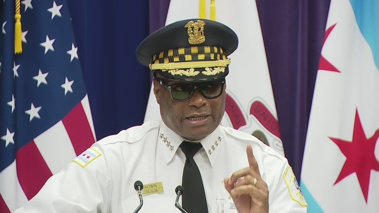 Chicago police hold media briefing on weekend violence and ongoing ...