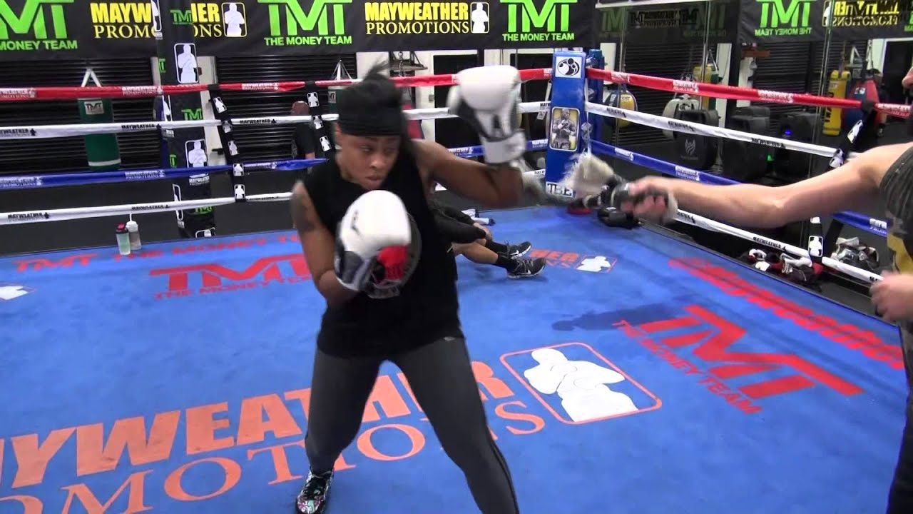 First female TMT fighter Latondria Jones getting in work inside ...