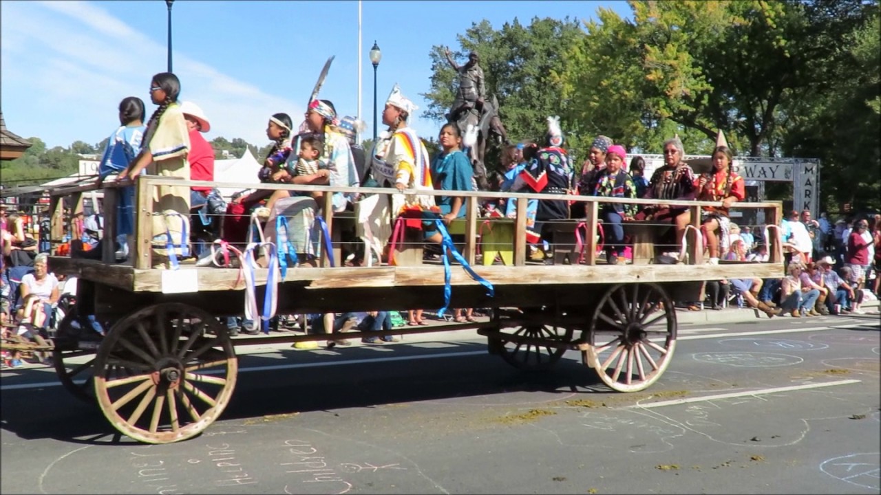 2016 Native American Indians in Pendleton Roundup Parade Part 3 - YouTube