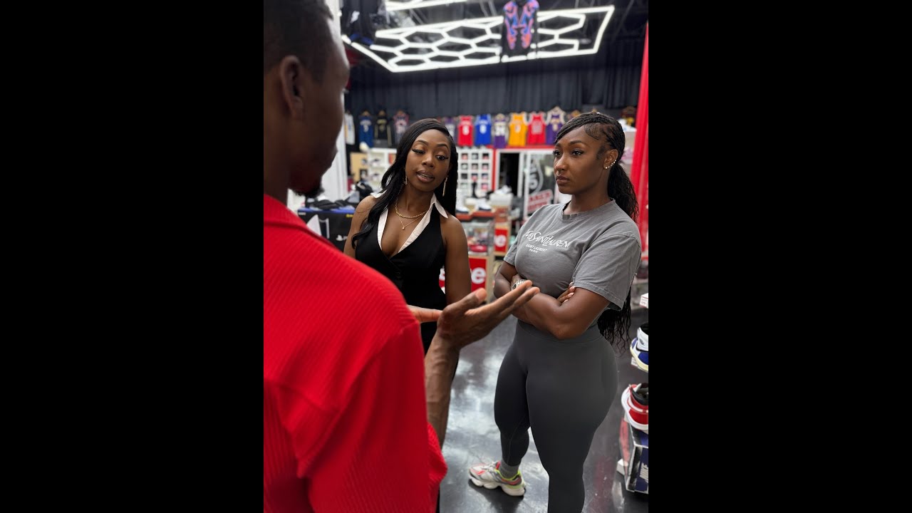 When Terry tells Joslyn who Shawn really has his eyes on! - YouTube