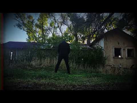 Lethic - a house with empty rooms