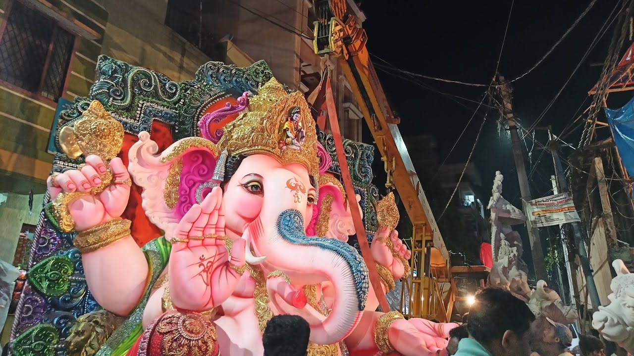 Big Ganesh Idol Transporting From Dhoolpet | Ganesh Aagman 2022 # ...